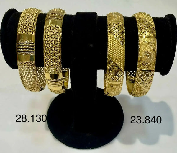 Gold Half Round Plaster Bangles – HM Sarafa Bazar India Pvt Ltd
