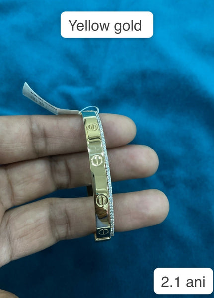 Yellow Gold Cartier Kada – HM Sarafa Bazar India Pvt Ltd