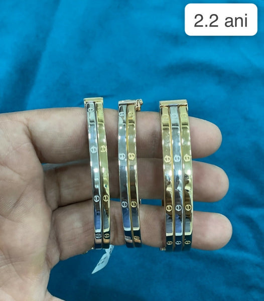 Cartier Kada – HM Sarafa Bazar India Pvt Ltd
